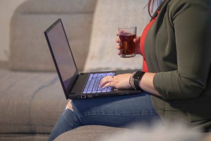 Clevo NJ70CU 17,3-inch Linux Workstation | Laptopwithlinux.com