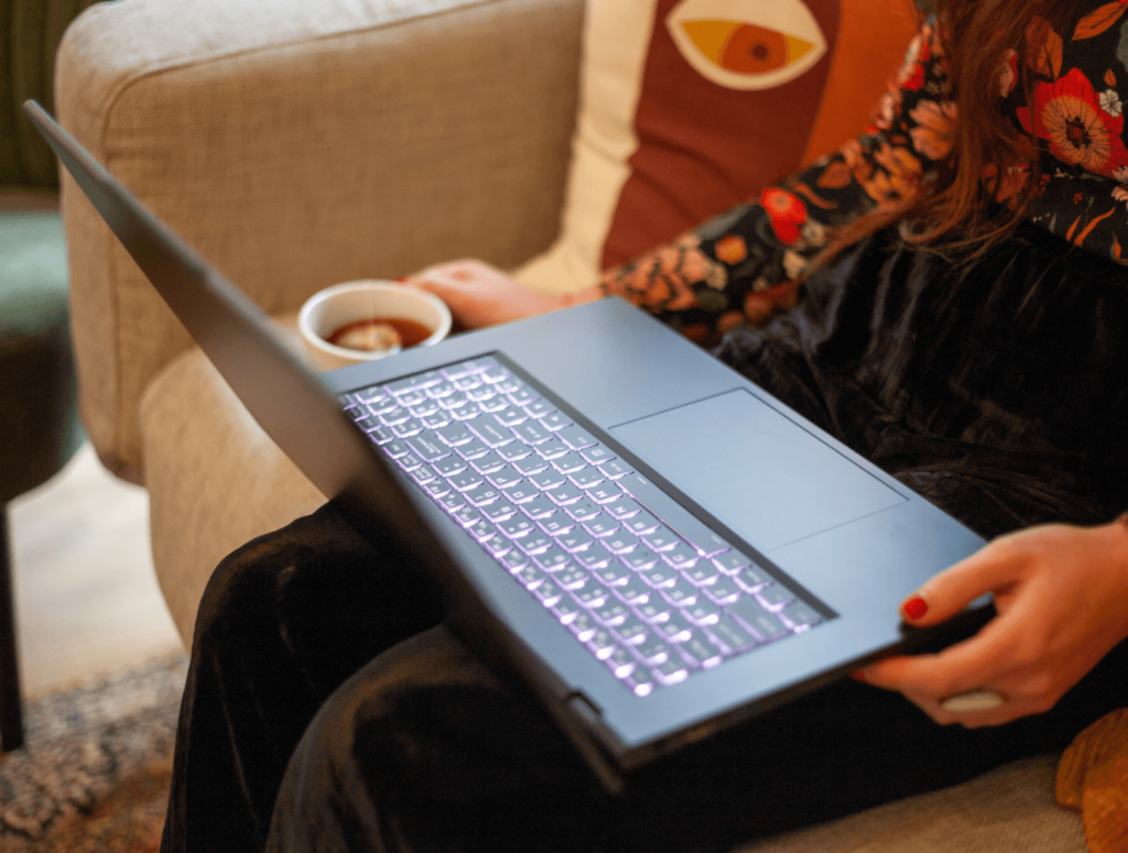 Clevo NS70AU 17.3-inch Linux laptop | Laptopwithlinux.com