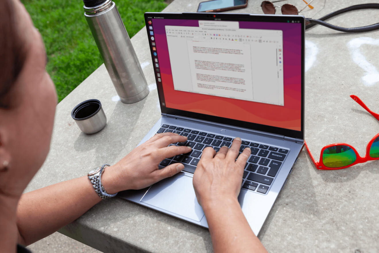 TongFang GX4 14-inch Ultrabook laptop | Laptopwithlinux.com