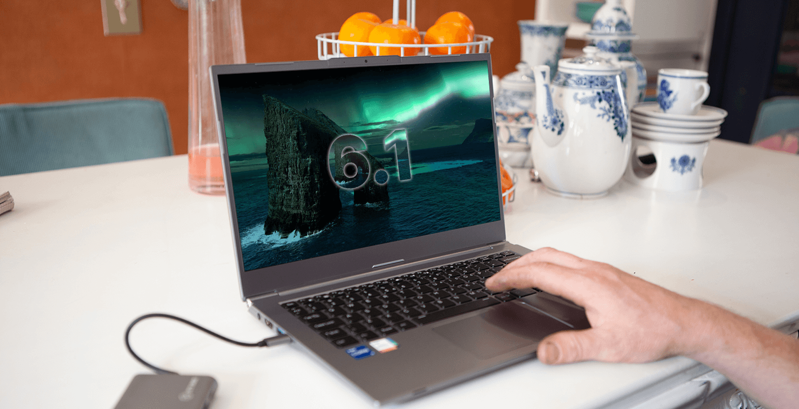 elementary OS 6.1 Jólnir Update | Laptop with Linux